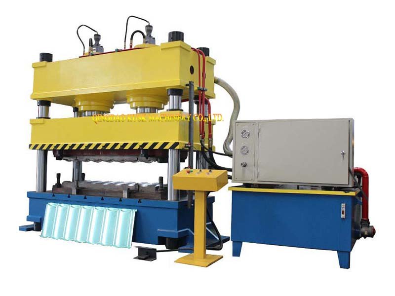 Metal Roof Tile Hydraulic Press | Color Stone Sandblasted Tile Making ...